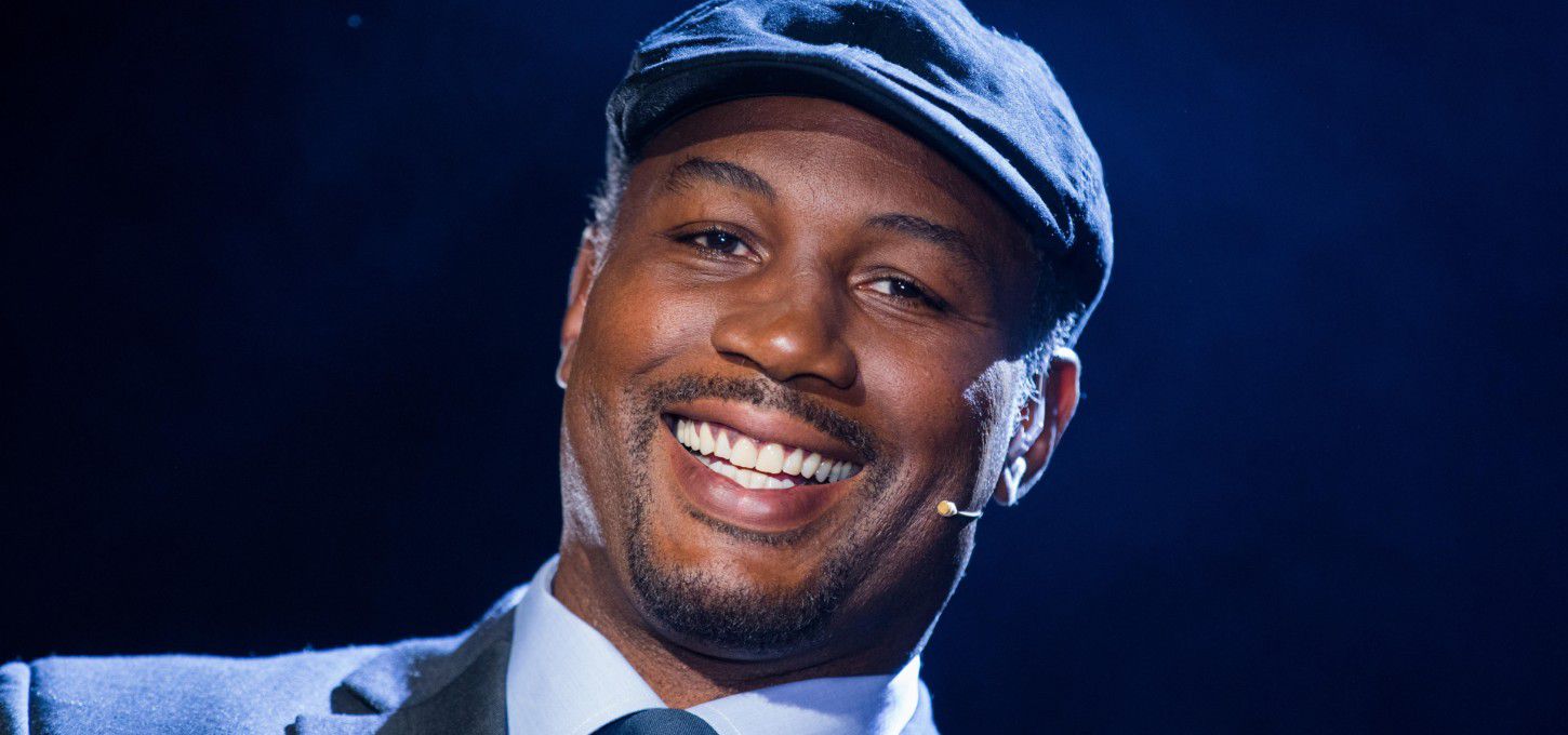 Lennox Lewis delivers Oleksandr Usyk surprising retirement message ...
